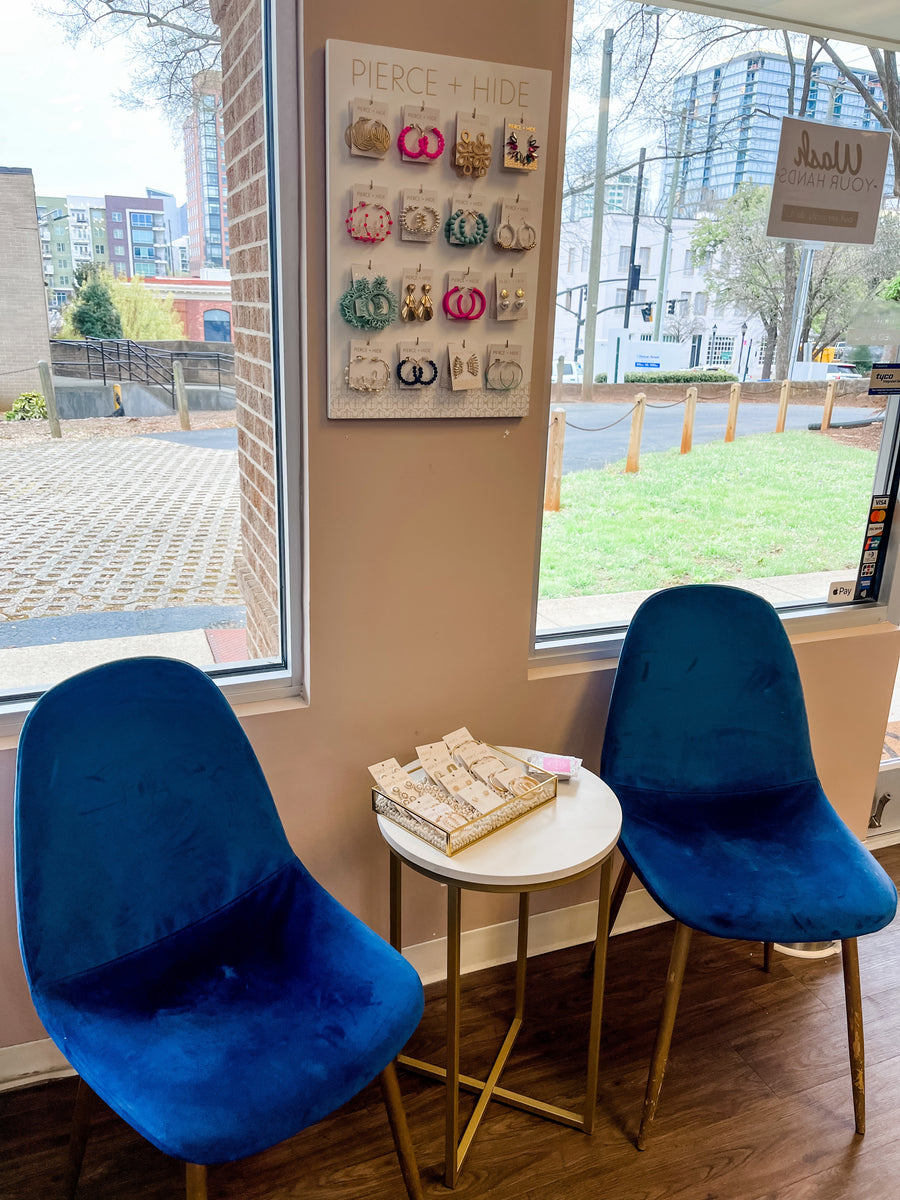 Wholesale Custom Wall Mount Display – Pierce & Hide